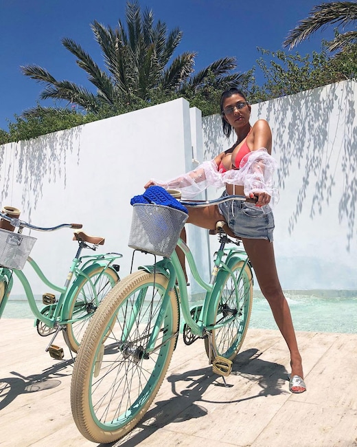 See Every Sexy Photo From Kourtney Kardashians Cabo Vacation E News